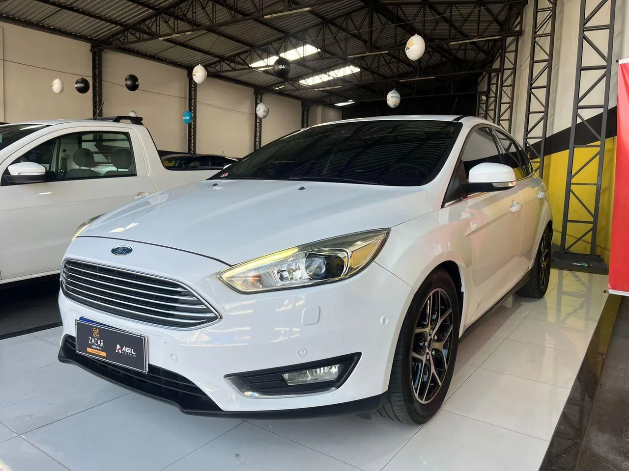 FORD FOCUS 2016 Usados e Novos