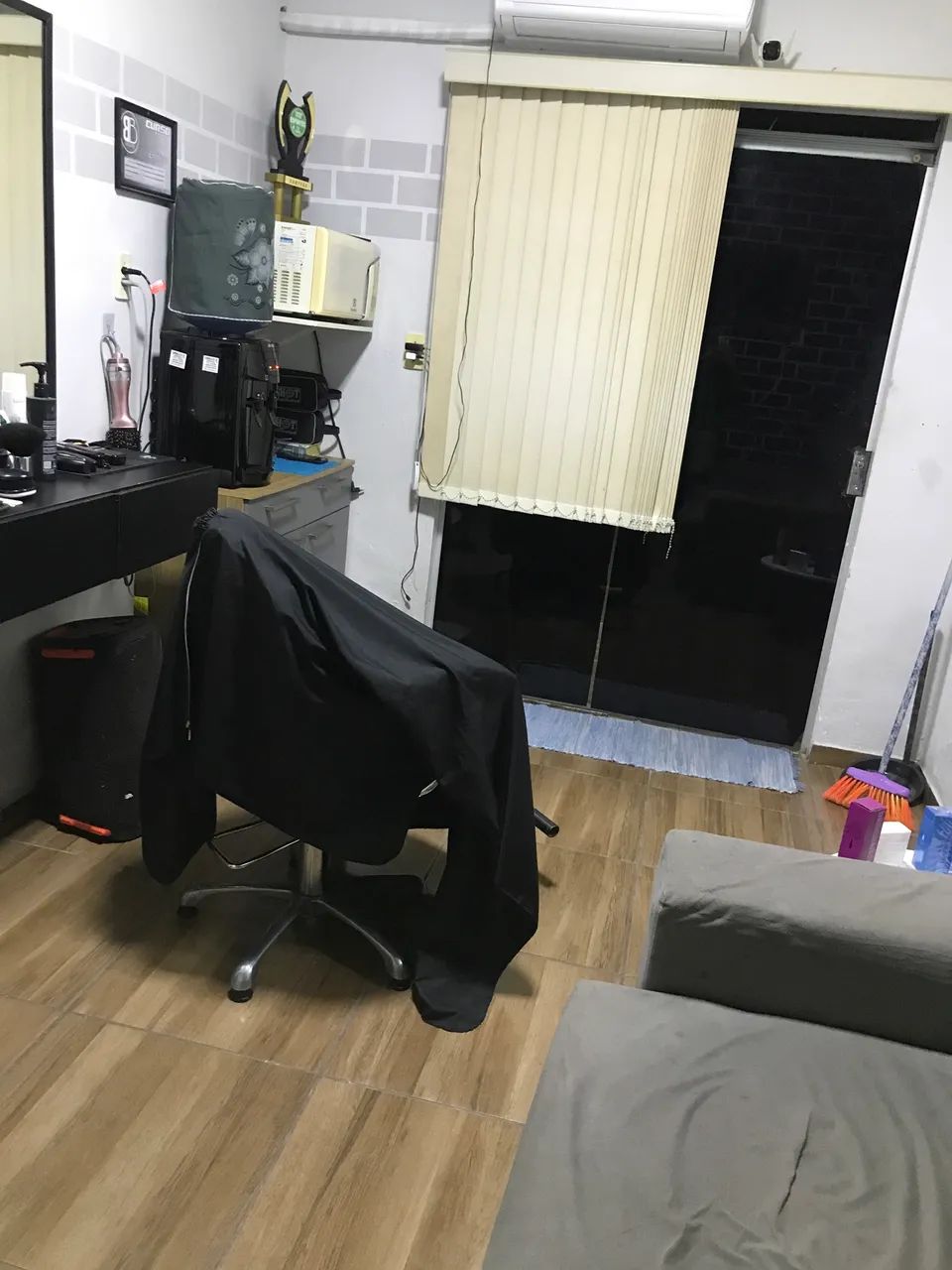 Barbearia pra alugar completa - Comércio e indústria - São Bento ...