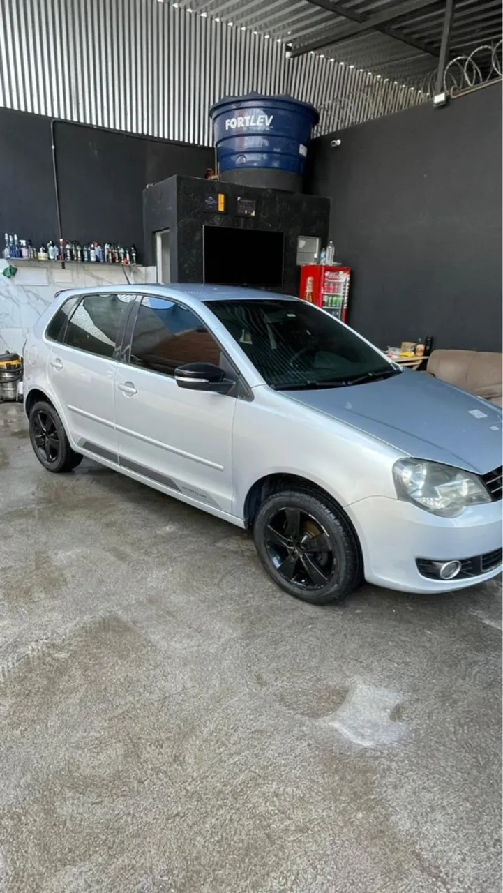 VOLKSWAGEN POLO SPORTLINE 1.6 MI TOTAL FLEX 8V 5P Usados e Novos em MG