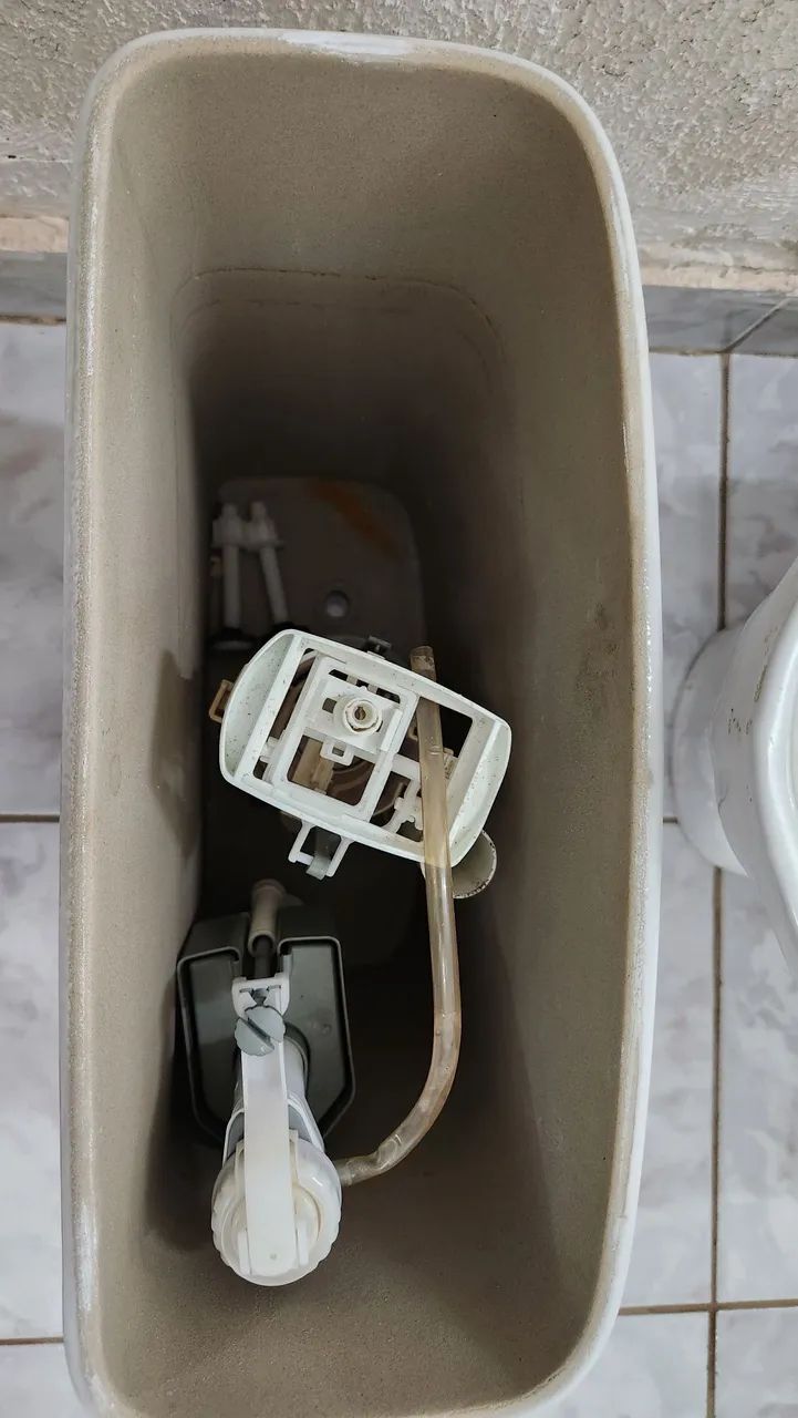 Vaso Sanitário Deca caixa acoplada - Torneiras, Duchas e Vasos - Asa ...