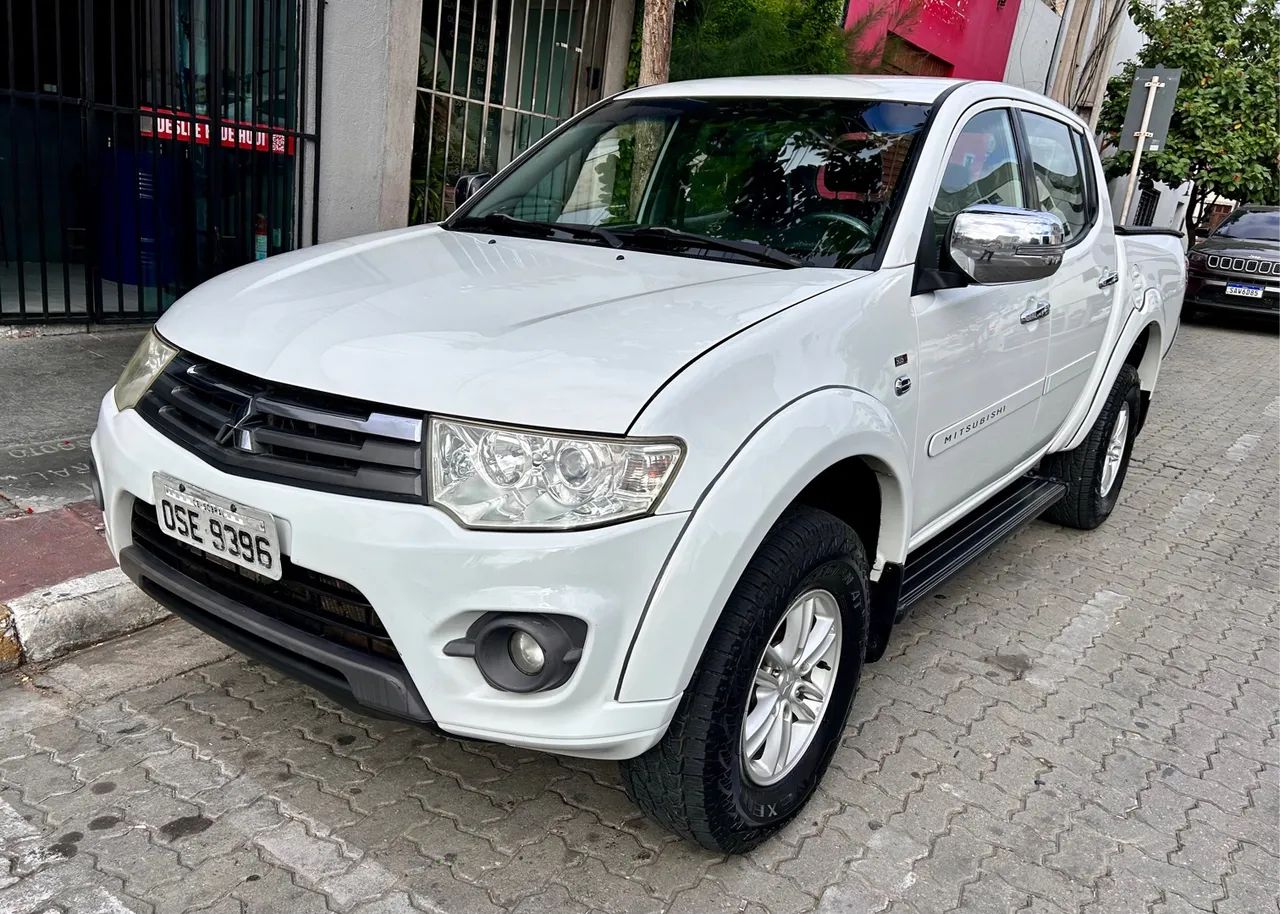 "mitsubishi l200 2014" no Brasil