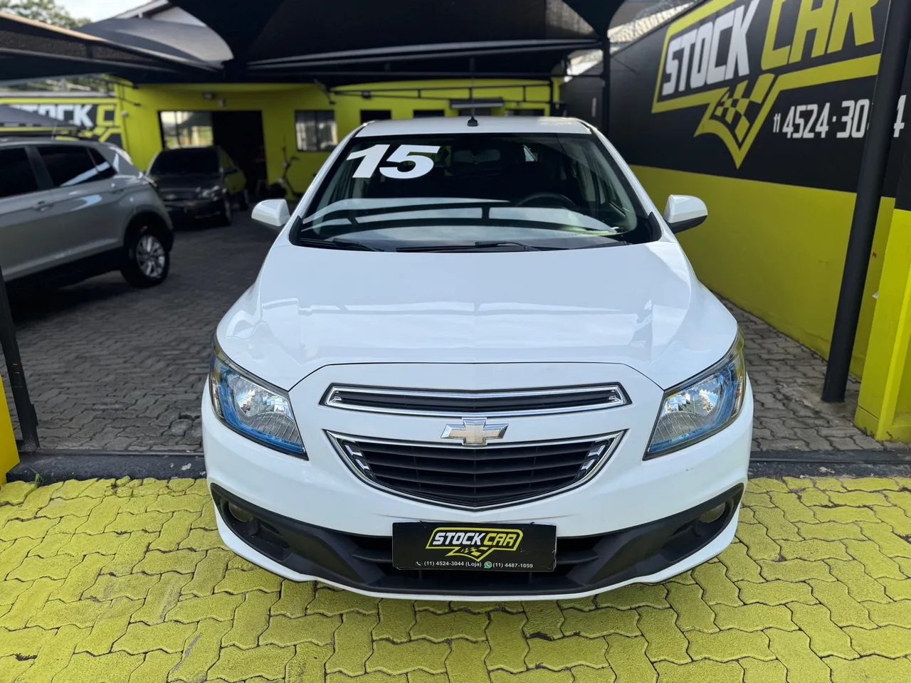 CHEVROLET ONIX 2015 Usados e Novos