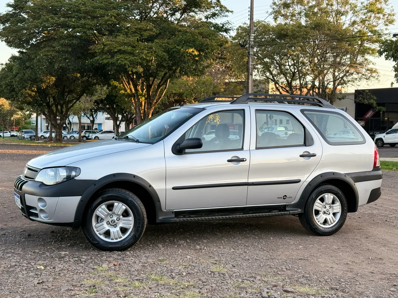 FIAT PALIO WEEKEND ADVENTURE 1.8 8V 103CV 4P Usados e Novos
