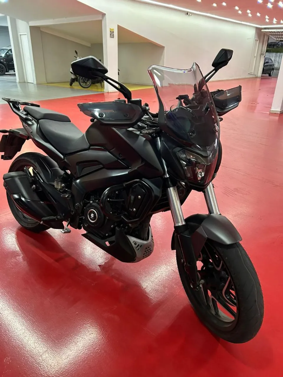 Motos BAJAJ DOMINAR no Brasil