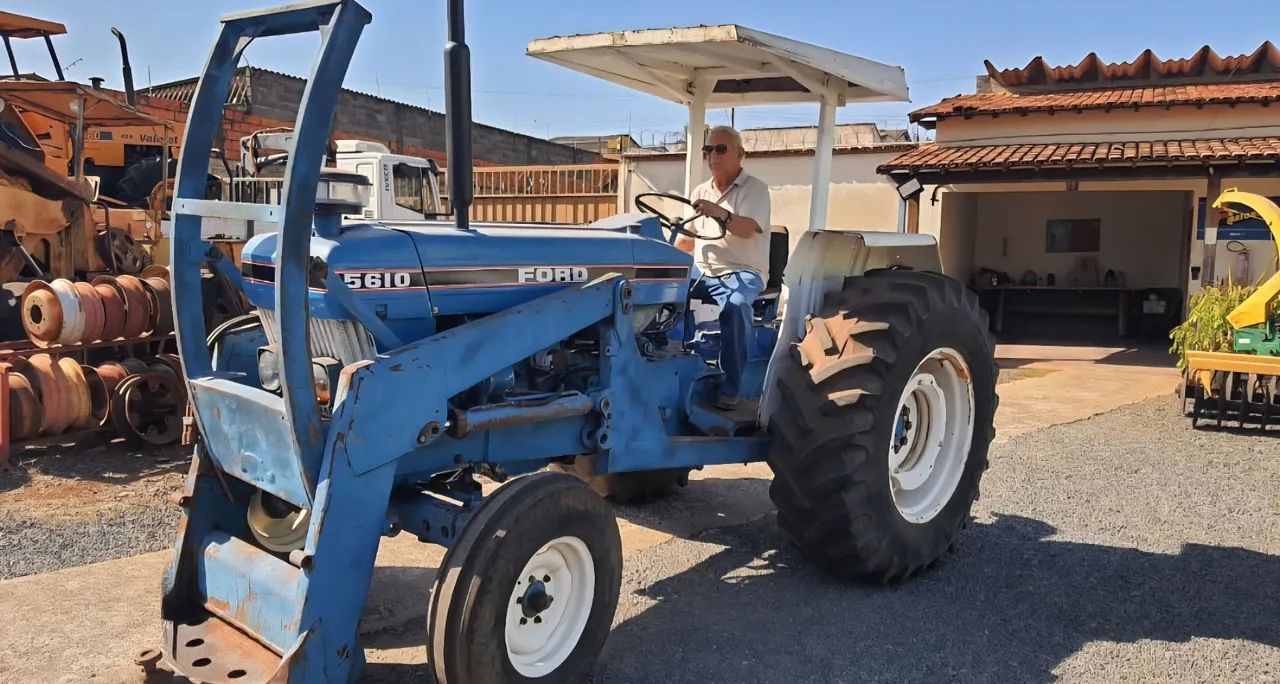 Trator Ford usado 5610 com lâmina - Tratores e máquinas agrícolas ...