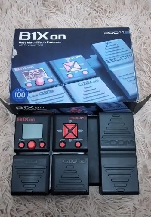 Zoom B1xon - Pedal de efeitos para baixo - Instrumentos musicais ...