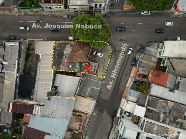 Prédio comercial de Esquina com térreo + pavimento - Comércio e ...