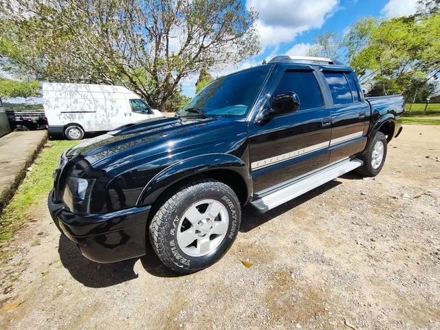 Carros pick-ups Usados e Novos à venda no RS