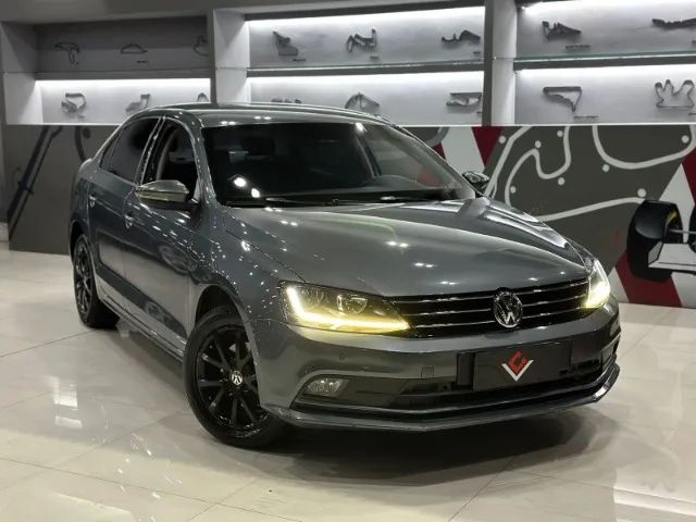 VOLKSWAGEN JETTA 2017 Usados e Novos