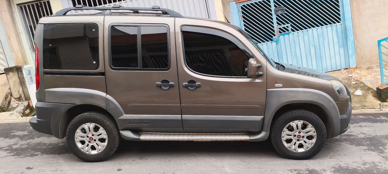 "carros com 6 lugares" - Carros Usados e Novos à venda