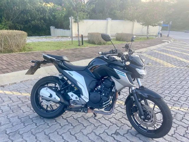 Motos YAMAHA FZ25 no Brasil