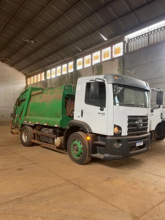 Caminhão Compactador 15m3 - Caminhões - Vila Brasília, Aparecida de ...