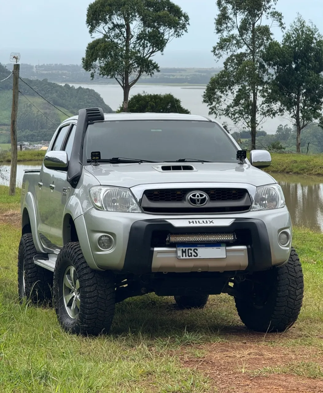 "toyota hilux 2010" - Carros Usados e Novos à venda