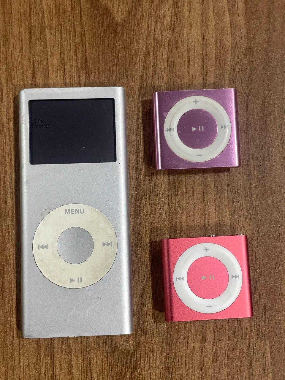 iPod Nano + Shiffle (Sem carregador) - Equipamentos e Acessórios de Som ...