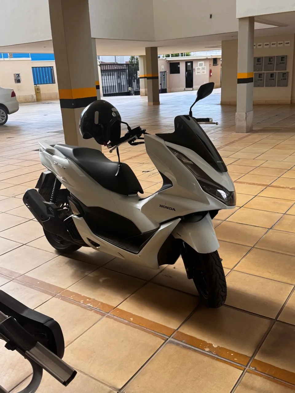 Motos HONDA PCX 2024 no Brasil