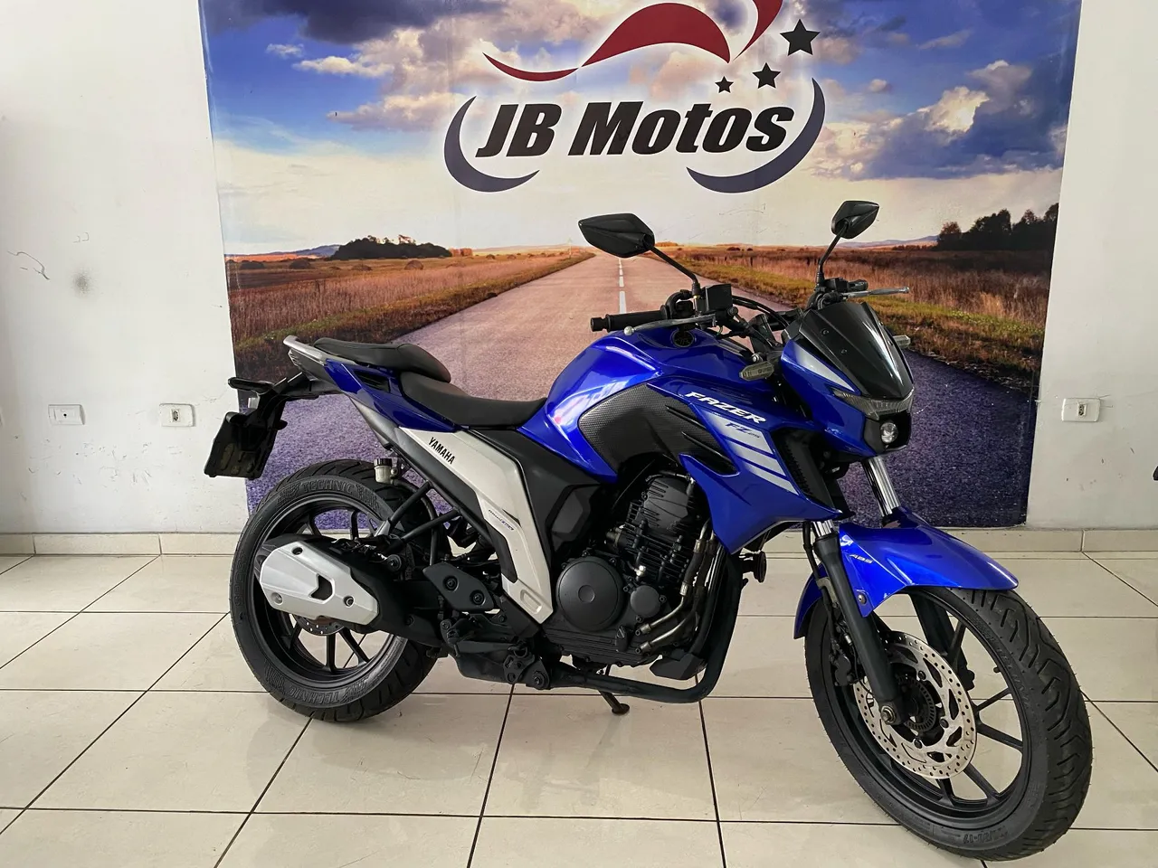 Motos YAMAHA FZ25 no Brasil
