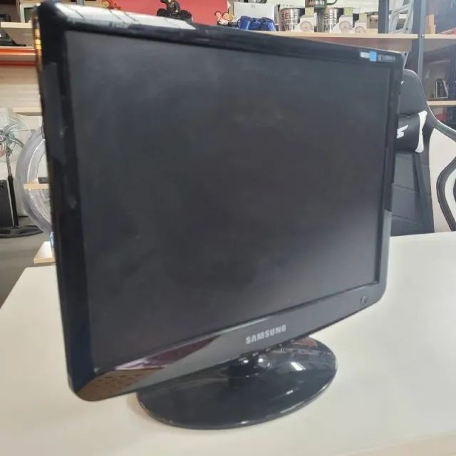 Monitor Samsung -17 Polegadas -Quadrado -Entrada - Monitores - Medianeira, Caxias do Sul ...