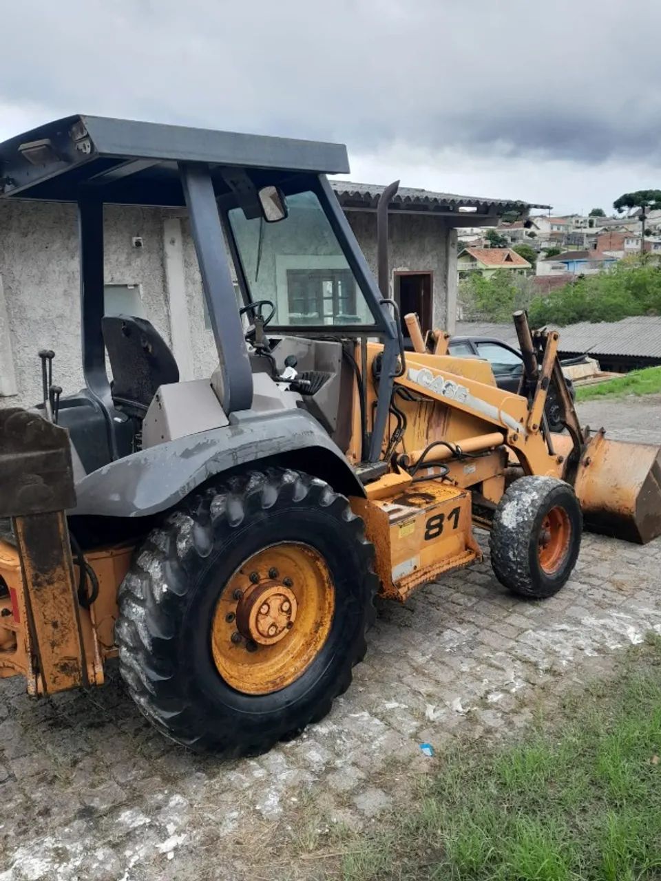 Case 580L Retroescavadeira - Tratores e máquinas agrícolas - Santa ...