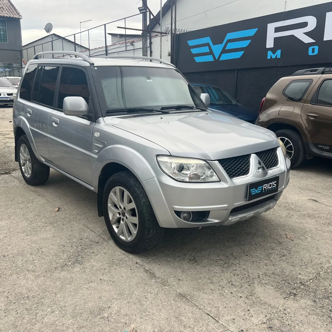 MITSUBISHI PAJERO TR4 2.0/ 2.0 FLEX 16V 4X4 AUT. Usados e Novos