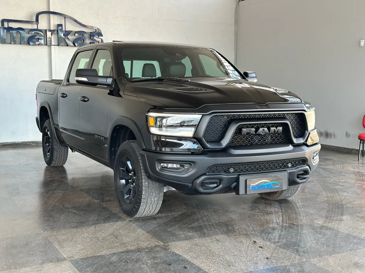 Ram 1500 REBEL 5.7 HEMI CD V8 4X4 AUT Usados e Novos