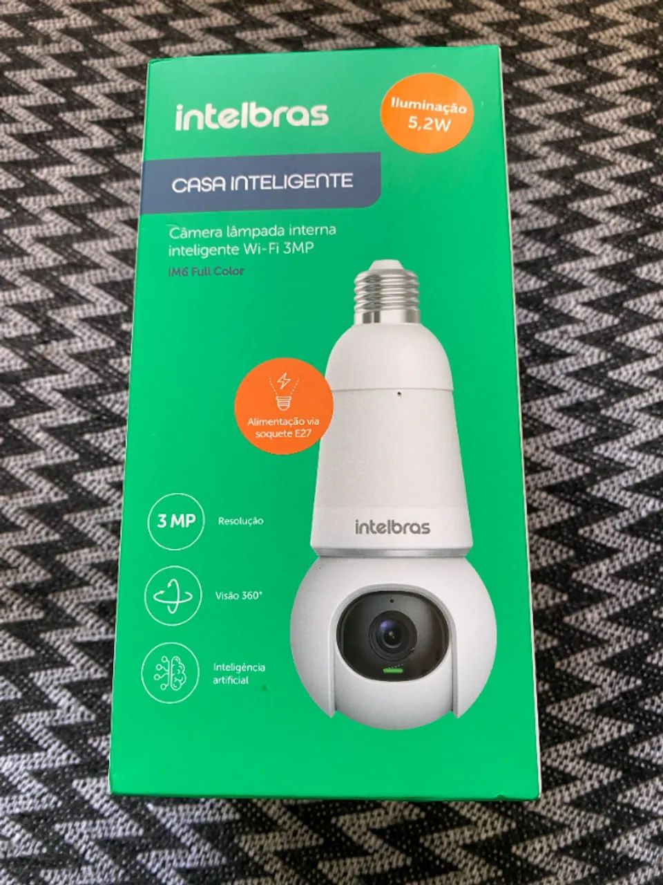 Câmera Lâmpada IntelBras IM6 Full Color 360 WiFi 3MP - Câmeras e ...