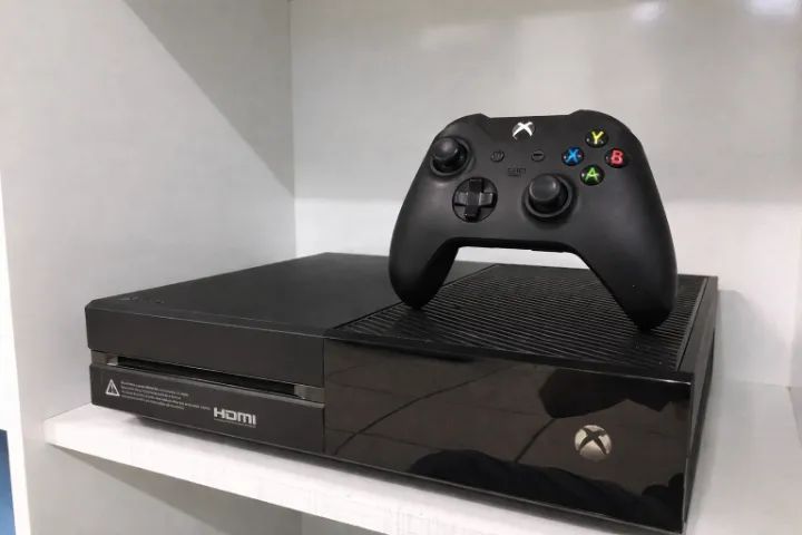 Xbox One Black (MUITO POUCO USO) - Consoles de Vídeo Game - Esperança ...