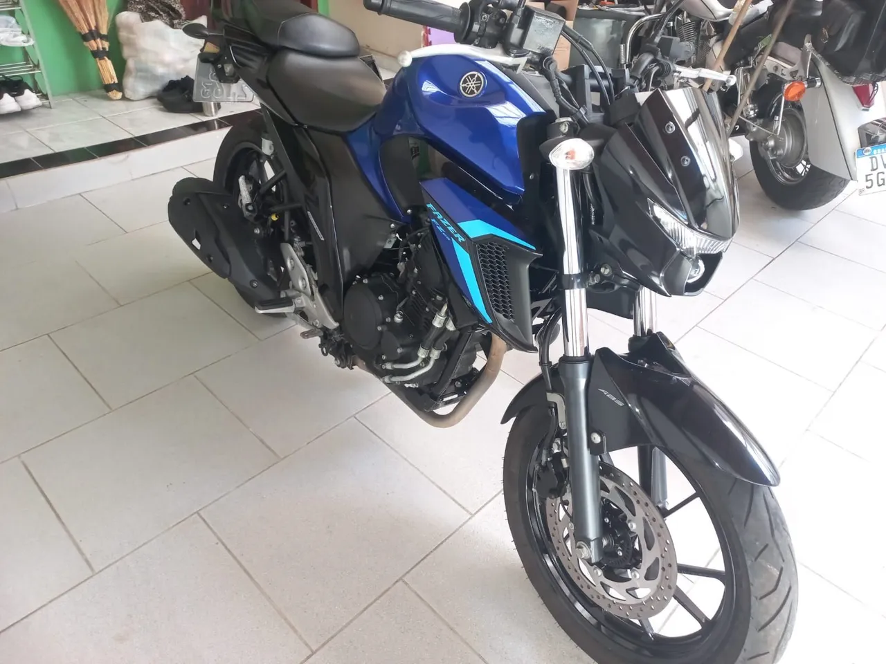 Motos YAMAHA FZ25 2024 no Brasil