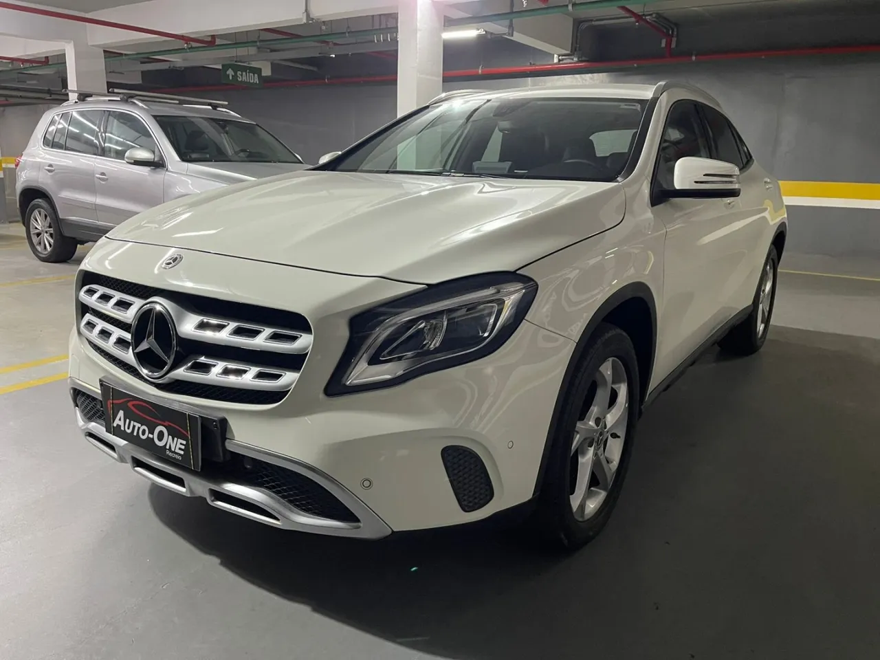 MERCEDES-BENZ GLA-200 2018 Usados e Novos