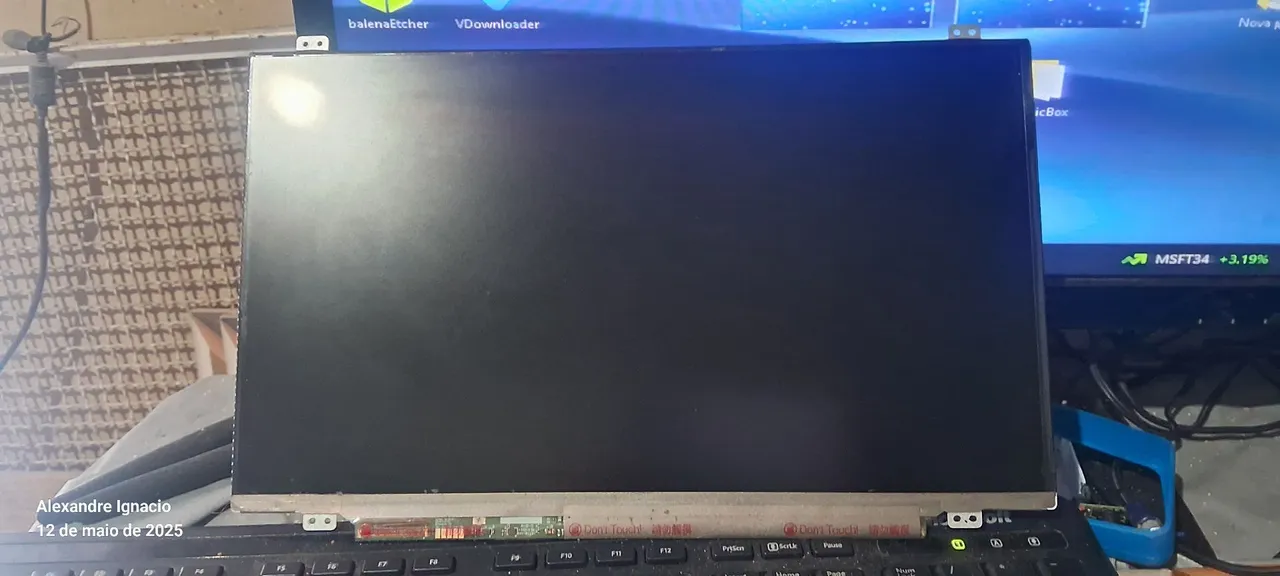 "tela de 14 polegadas" no Brasil