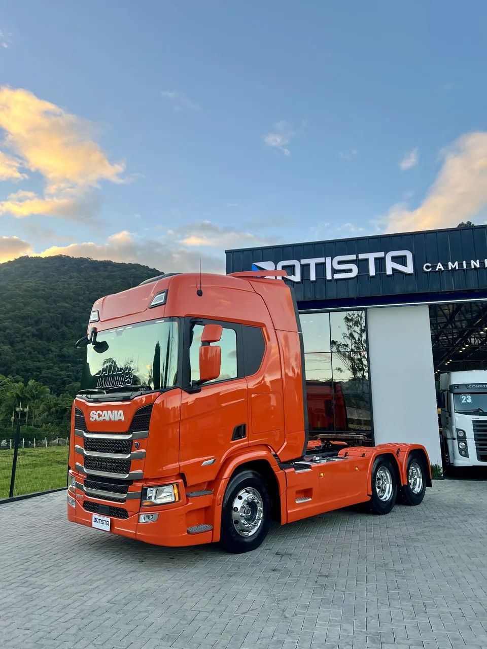 Scania 560r Super 6x4 - 2024 - Caminhões - Aririú, Palhoça 1408329576 | OLX