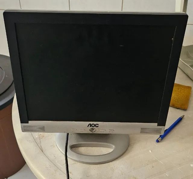 "monitor aoc 20 polegadas" no Brasil