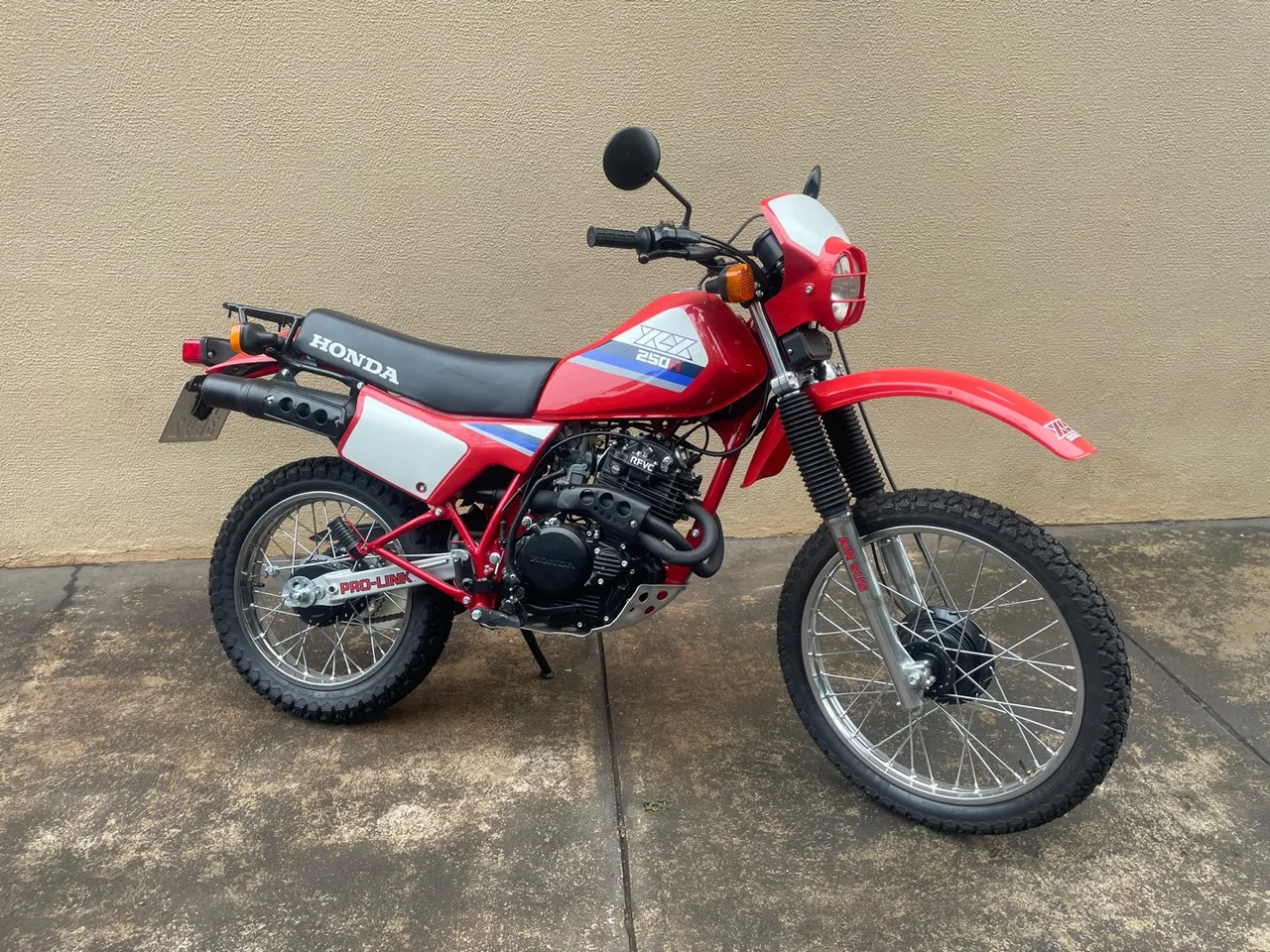 Motos HONDA XLX no Brasil