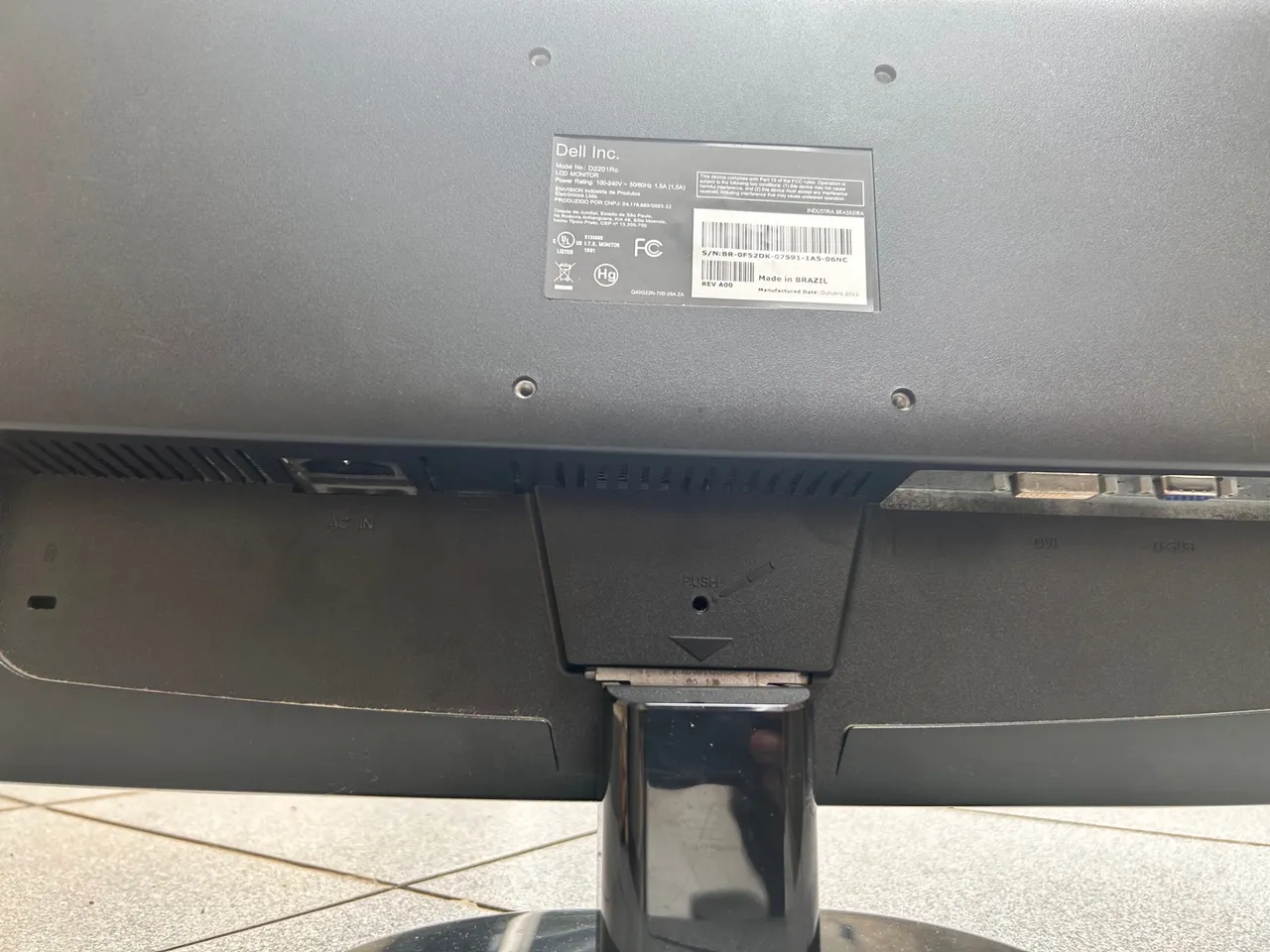 "monitores de 22 polegadas" - Monitores no Brasil