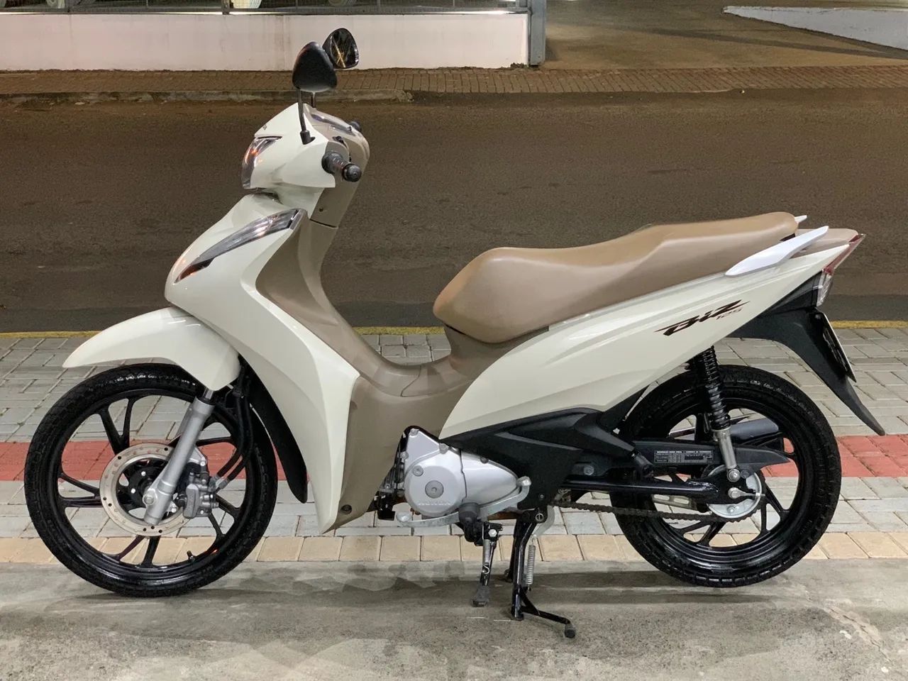 Motos HONDA BIZ 2021 no Brasil