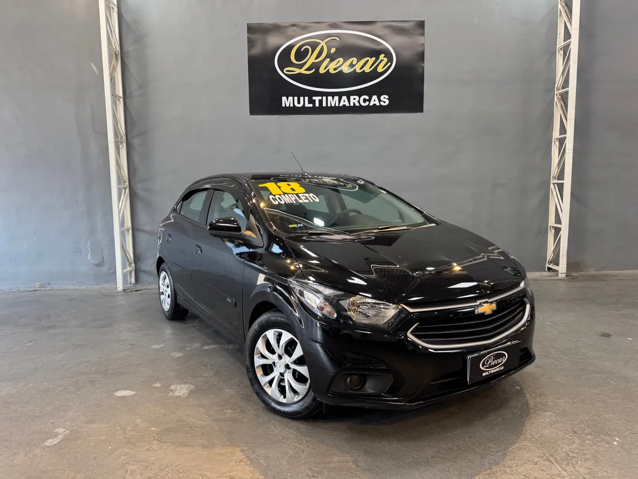 CHEVROLET ONIX 2018 Usados e Novos