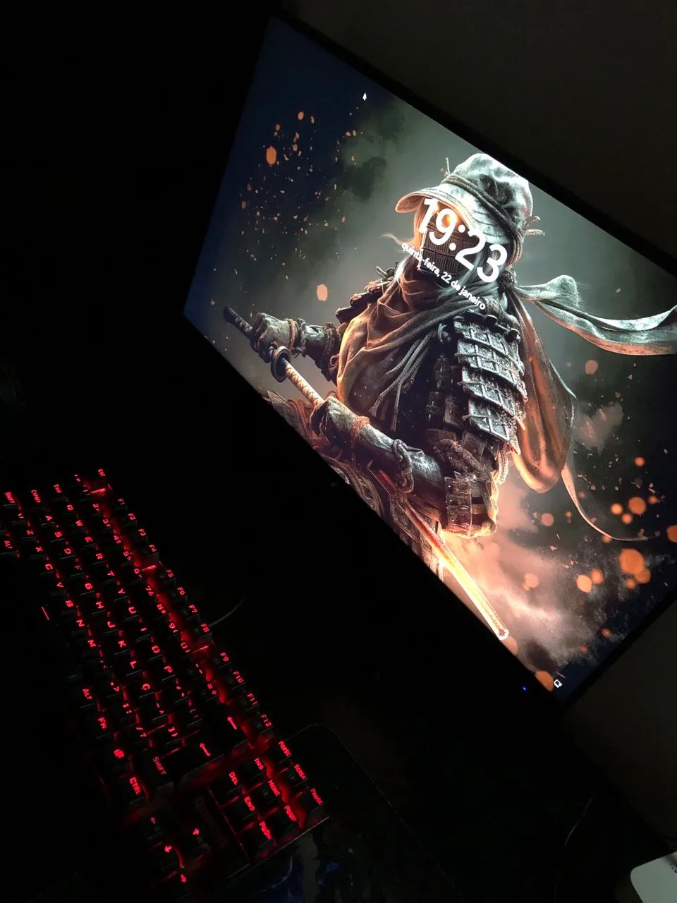 Pc Gamer c/ mesa e cadeira ergonômica - Computadores e Desktops ...