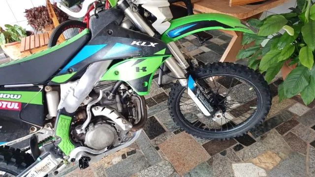 Motos KAWASAKI KLX no Brasil