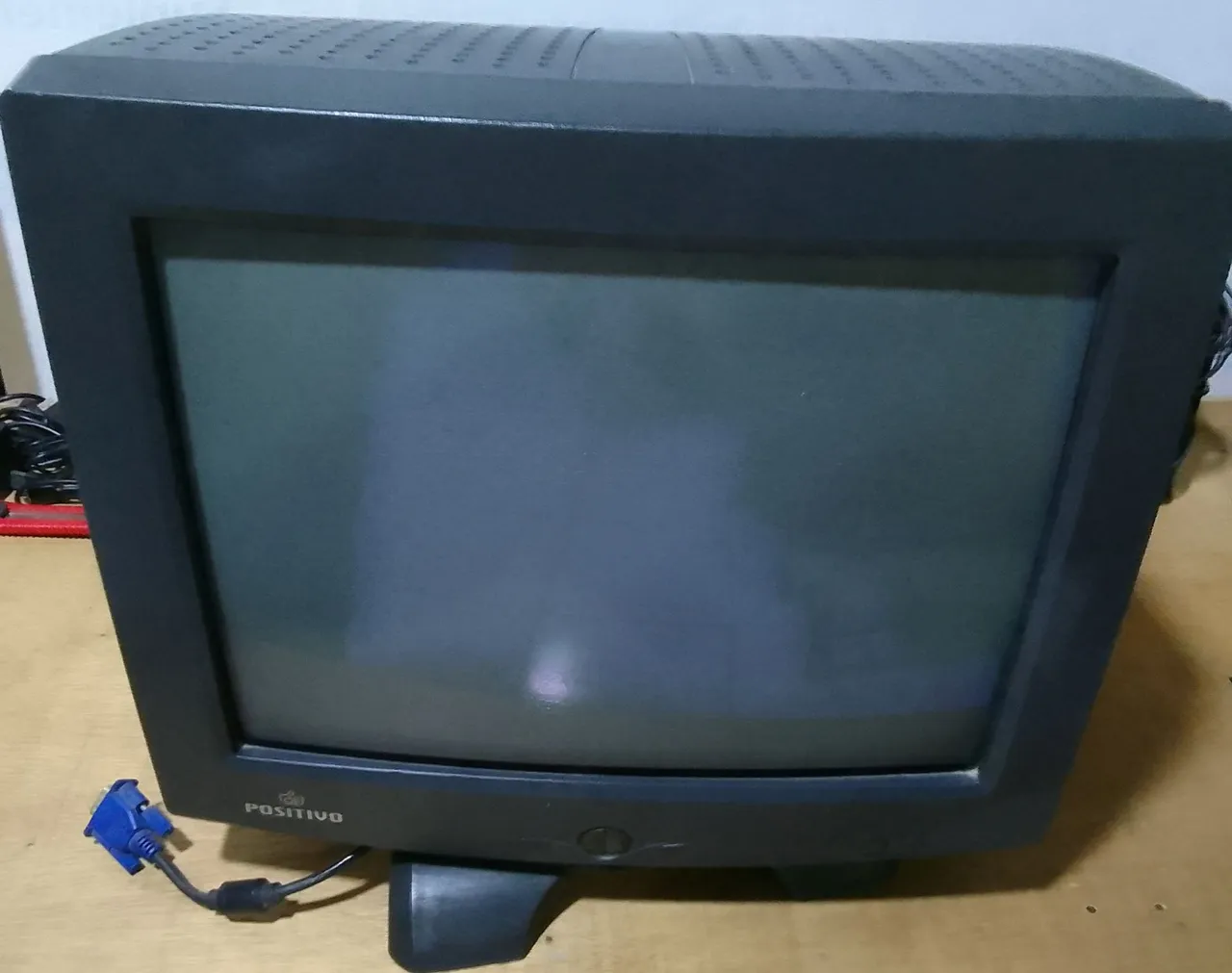 "monitor crt" - Monitores no Brasil