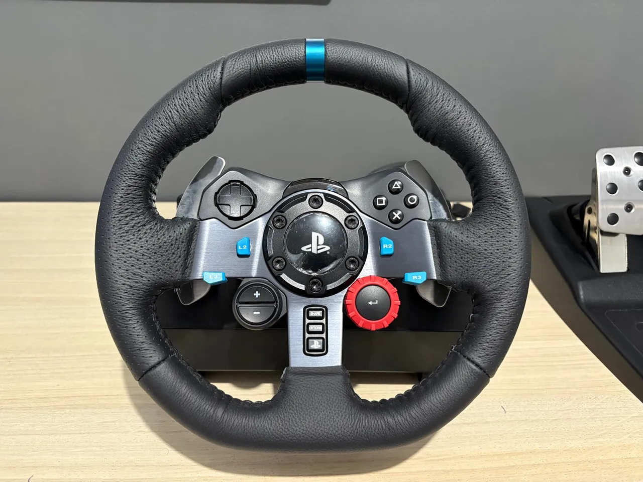 "volantes logitech" no Brasil