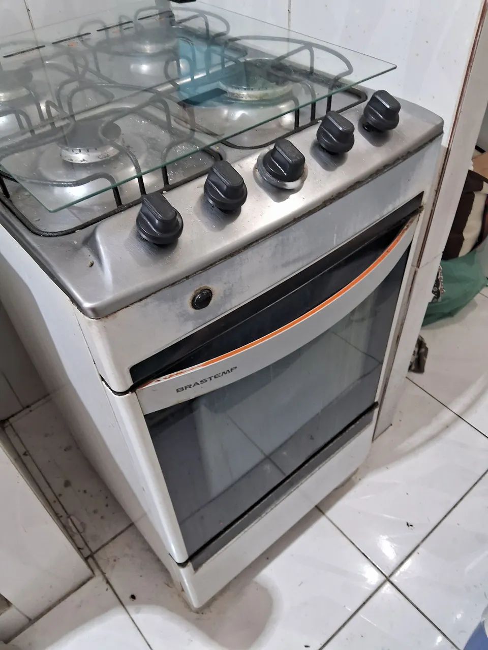 Fogão 4 bocas Brastemp só 200,00 pra vender hj - Fogões e Fornos ...