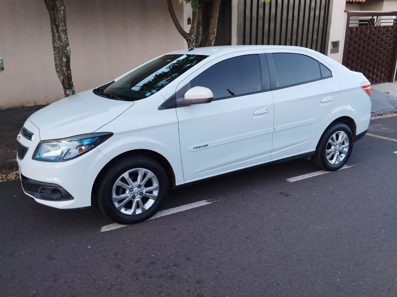 CHEVROLET PRISMA 2015 Usados e Novos