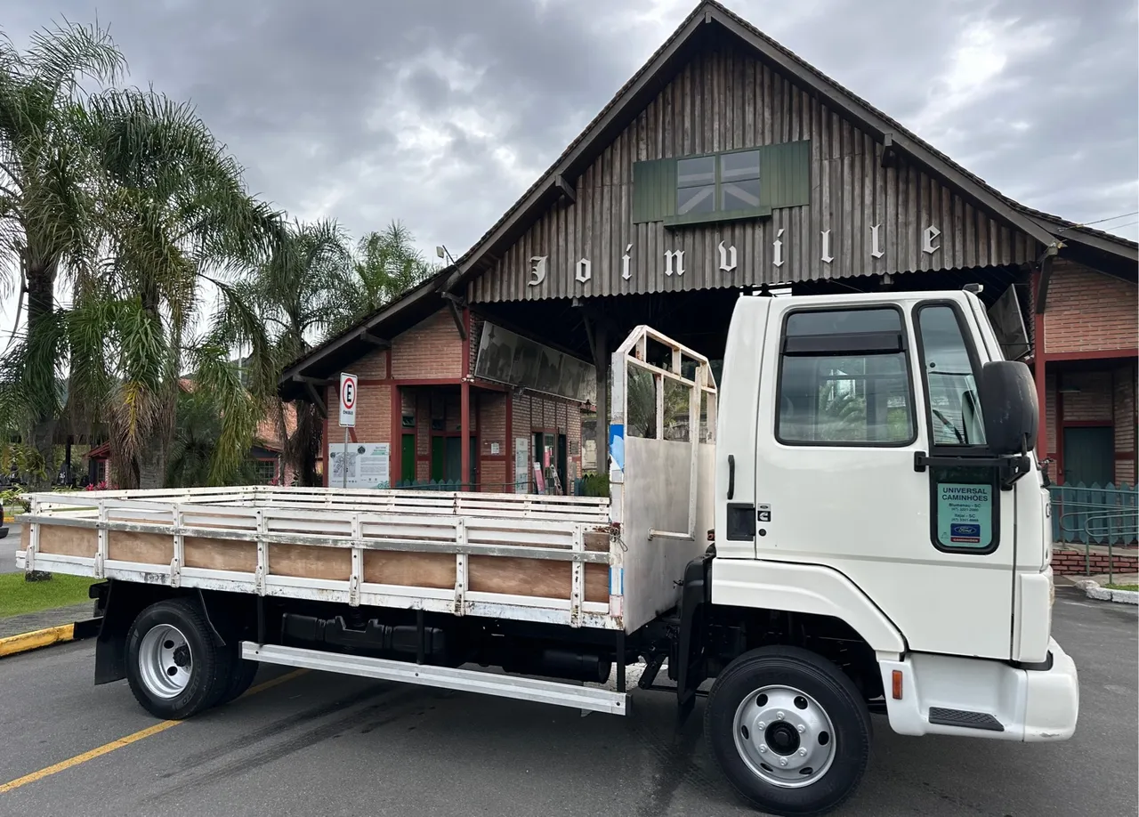 "caminhao vuc" - Caminhões no Brasil