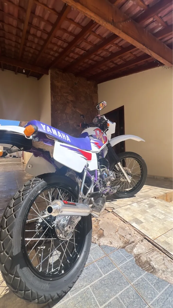 Motos YAMAHA DT no Brasil