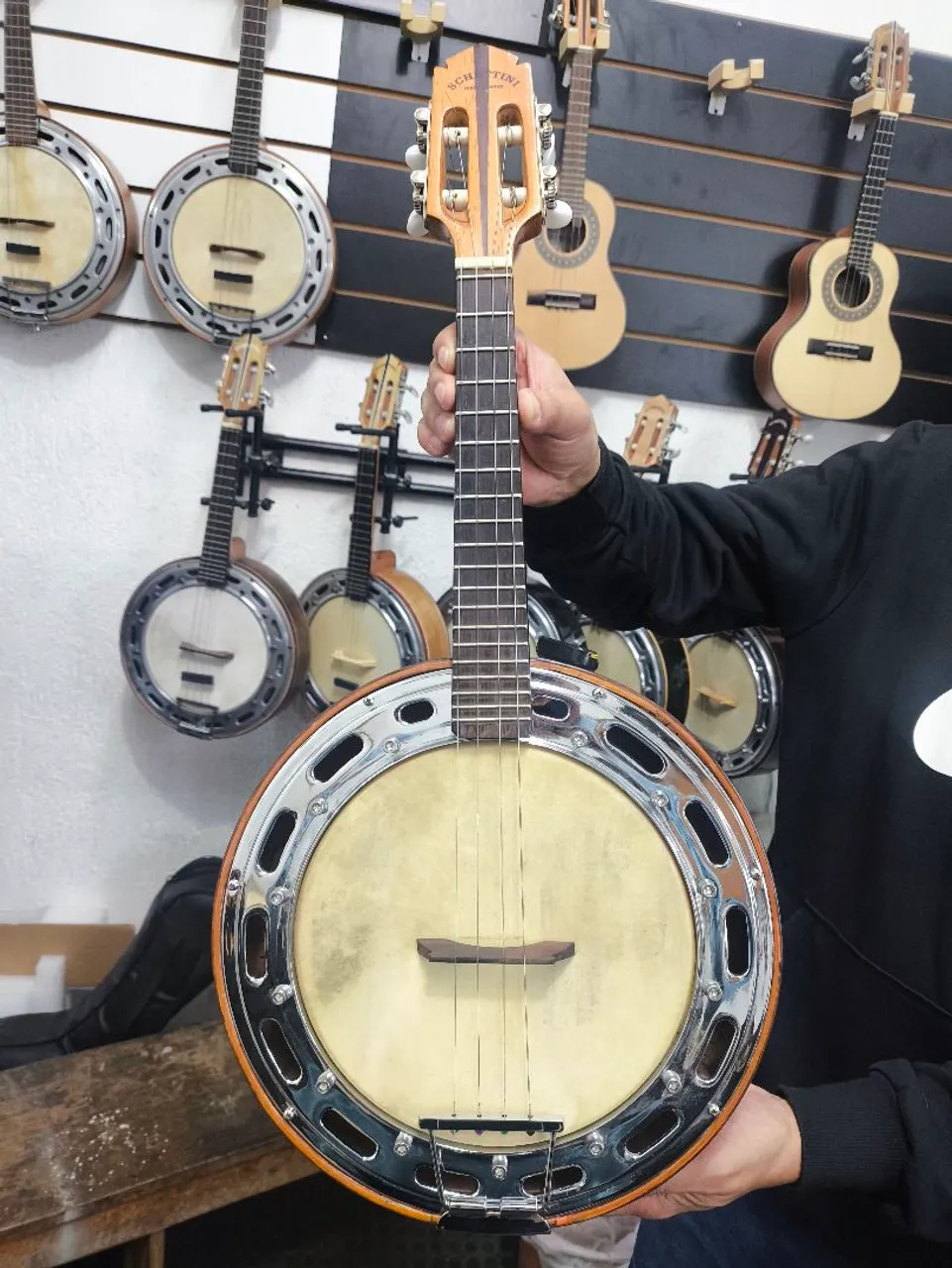 "instrumento musical banjo" - Instrumentos musicais no Brasil