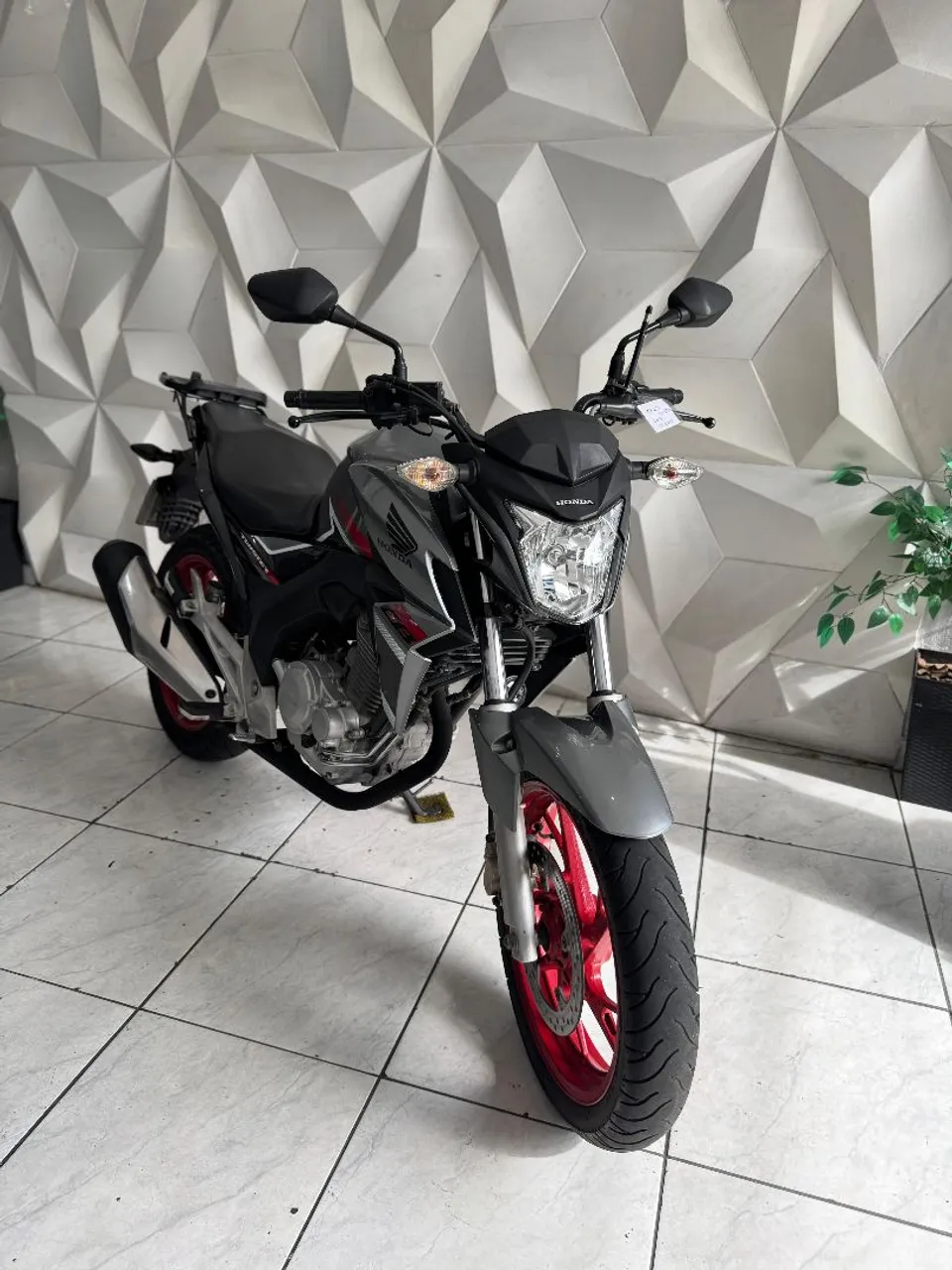 Motos HONDA CB 2018 no Brasil
