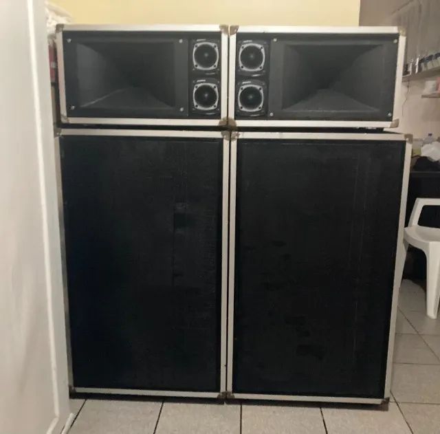 "caixa de som de 18 polegadas" no Brasil