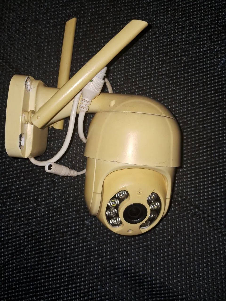 Camera aprova d'agua. Bivolts 220 e 12 volts boa funcionando ok ...