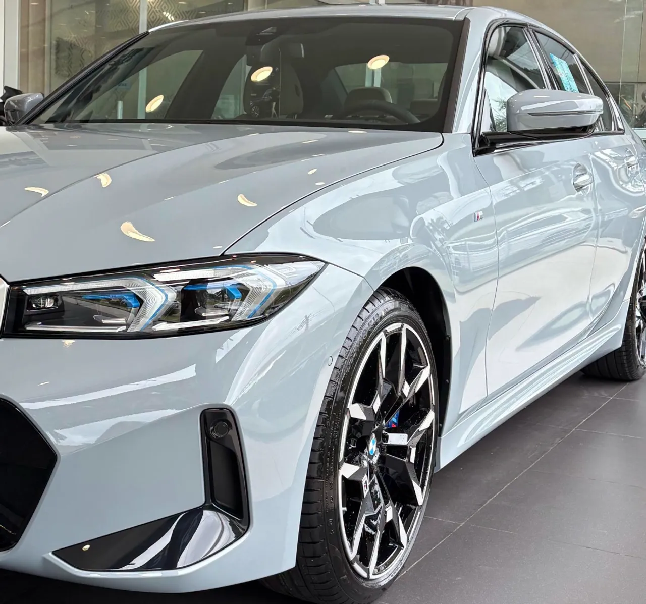 BMW 320I 2025 Usados e Novos