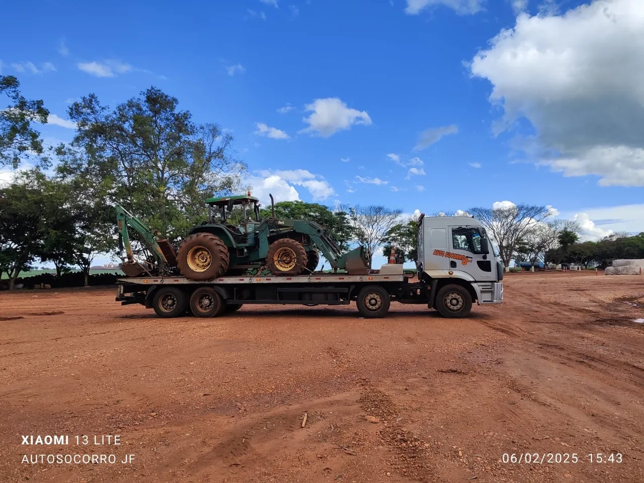 "trator pequeno" - Tratores e máquinas agrícolas no Brasil