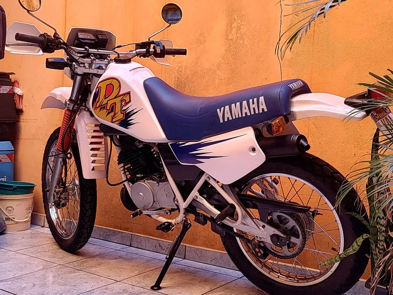 Motos YAMAHA DT no Brasil